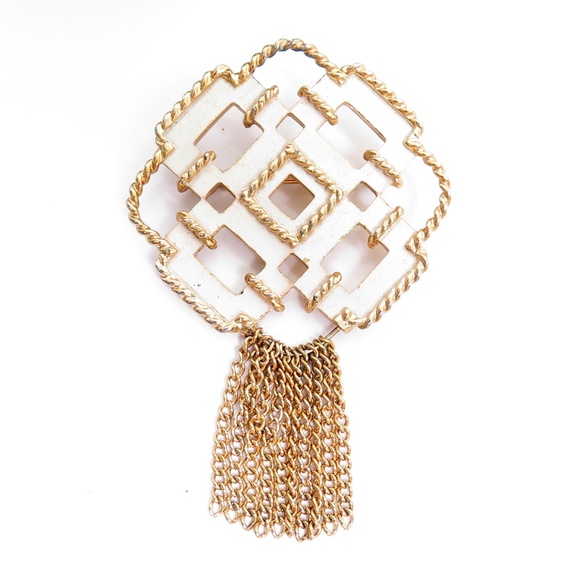 Avon | Jewelry | Vintage Gold Plated White Enamel Dangle Brooch Pin ...